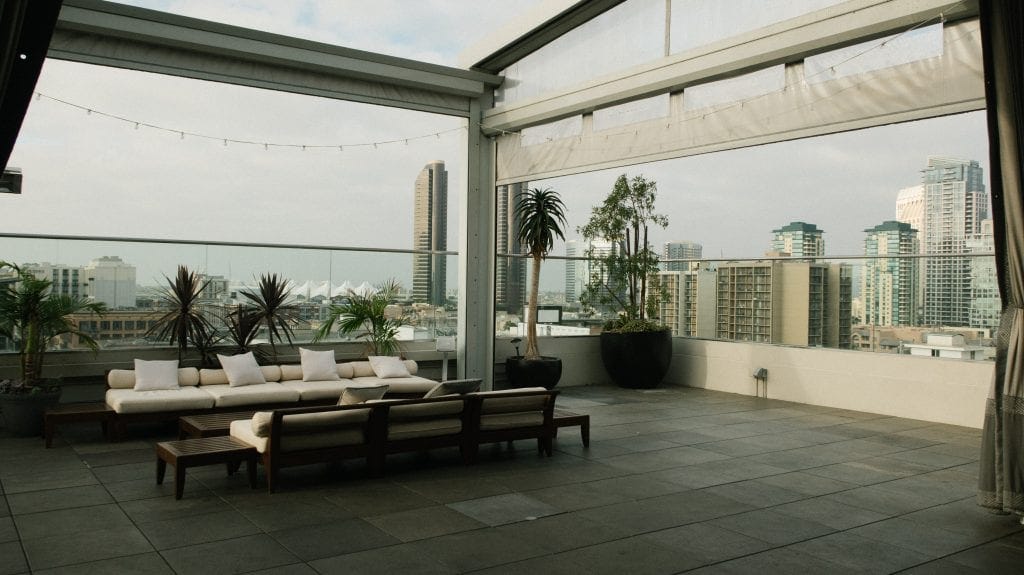 OSHA Compliant Rooftop Safety Railings | by Osceola Fence Company | Medium OSHA Compliant Rooftop Safety Railings | by Osceola Fence Company | Medium