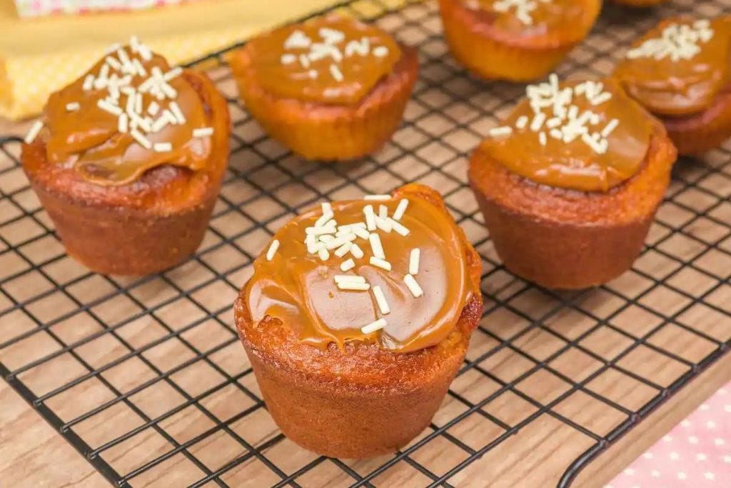 Bolinho de Doce de Leite - Menina da Cozinha - Medium