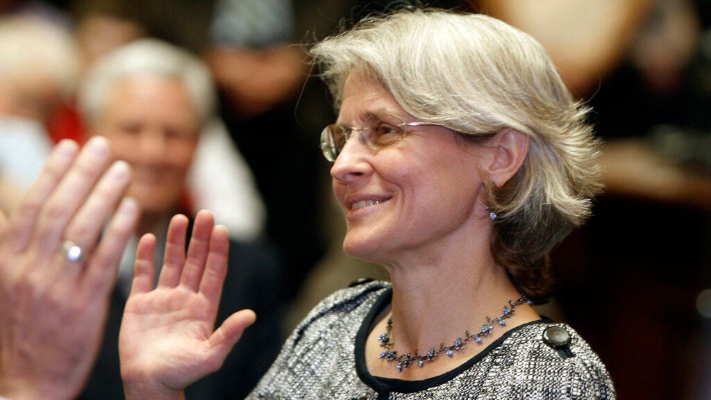 Beth Robinson turns into first out feminine LGBT appeals judge ...