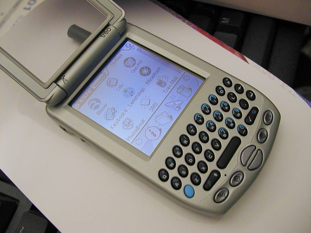 The Best and Worst Mobile Operating Systems of All Time | by Michal ...