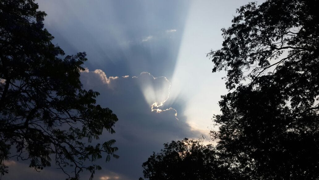 De esquinas y de lluvias. “La lluvia tiene un vago secreto de… | by ...