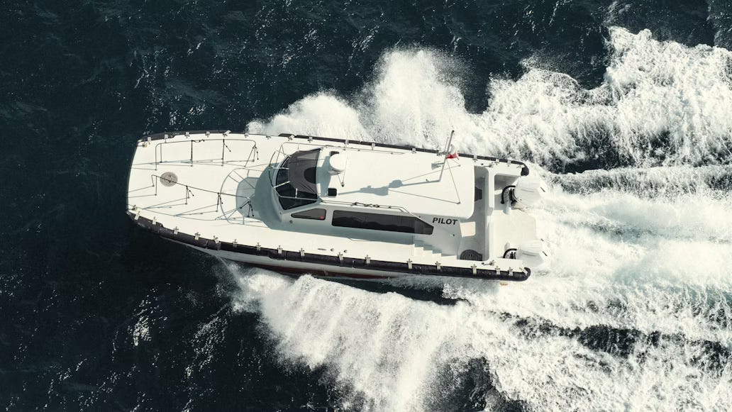 Yacht Building 101: Understanding the Costs of Custom Yachts | by lijh ...