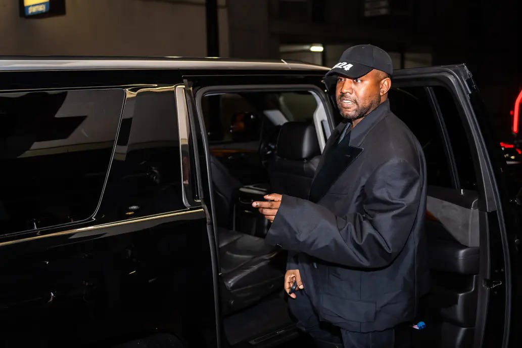 Kim Kardashian accuses Kanye West for gas lighting her | by ...