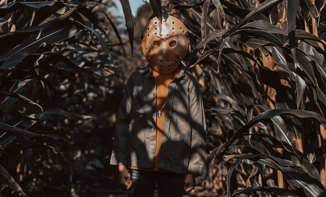 Hey, Man, Do You Want To Come Get Scared By 14-Year-Olds In A Corn Maze ...
