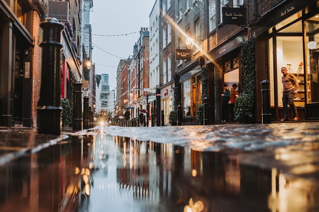 How to protect your shop signage in bad weather | by Poppy Signs | Sep ...