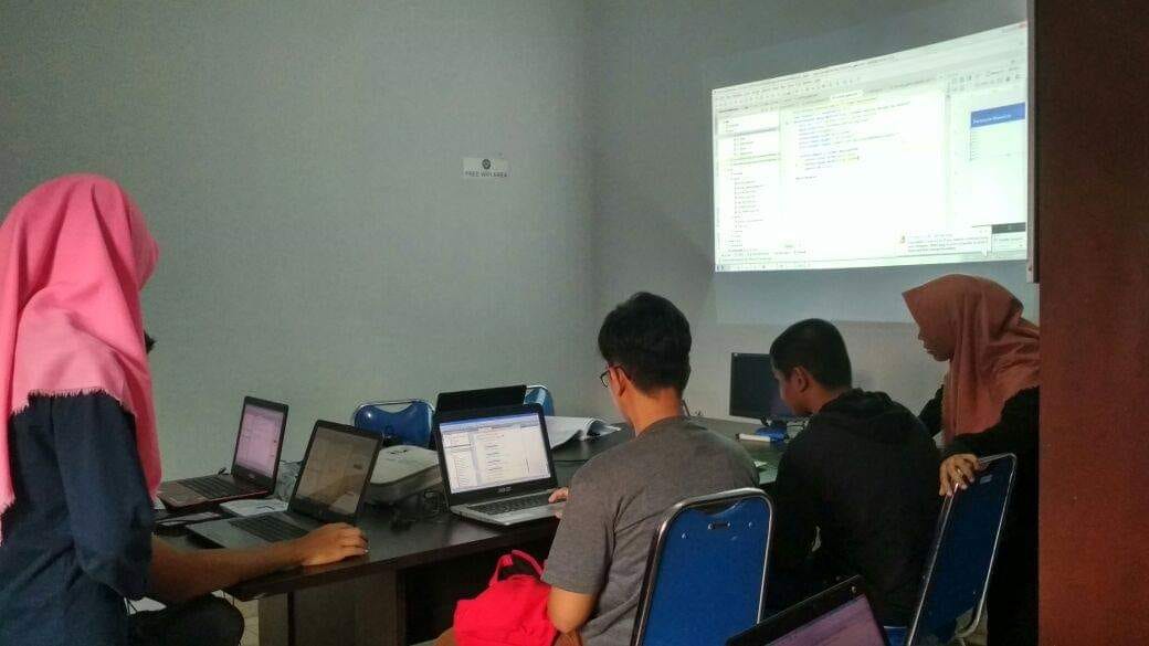 kursus websiteKursus Website Yogyakarta | by Lauwba Techno Indonesia ...