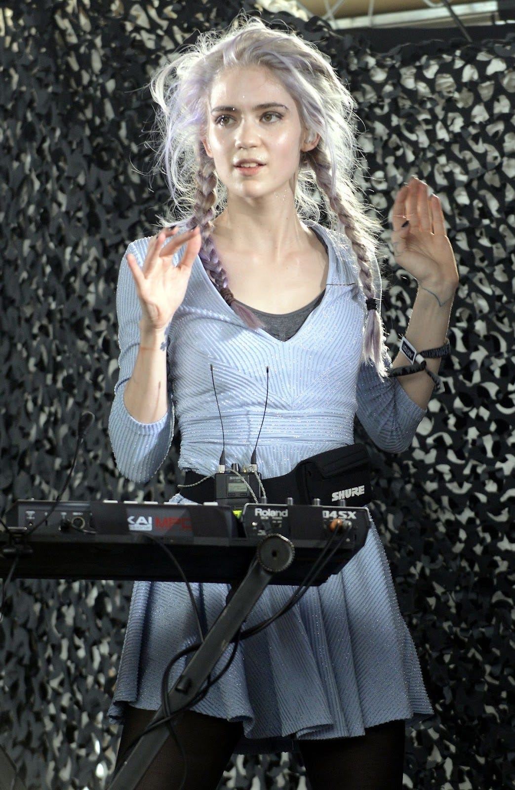 GRIMES’S. Futuristic vision of music with A.I. | by Laura | Medium