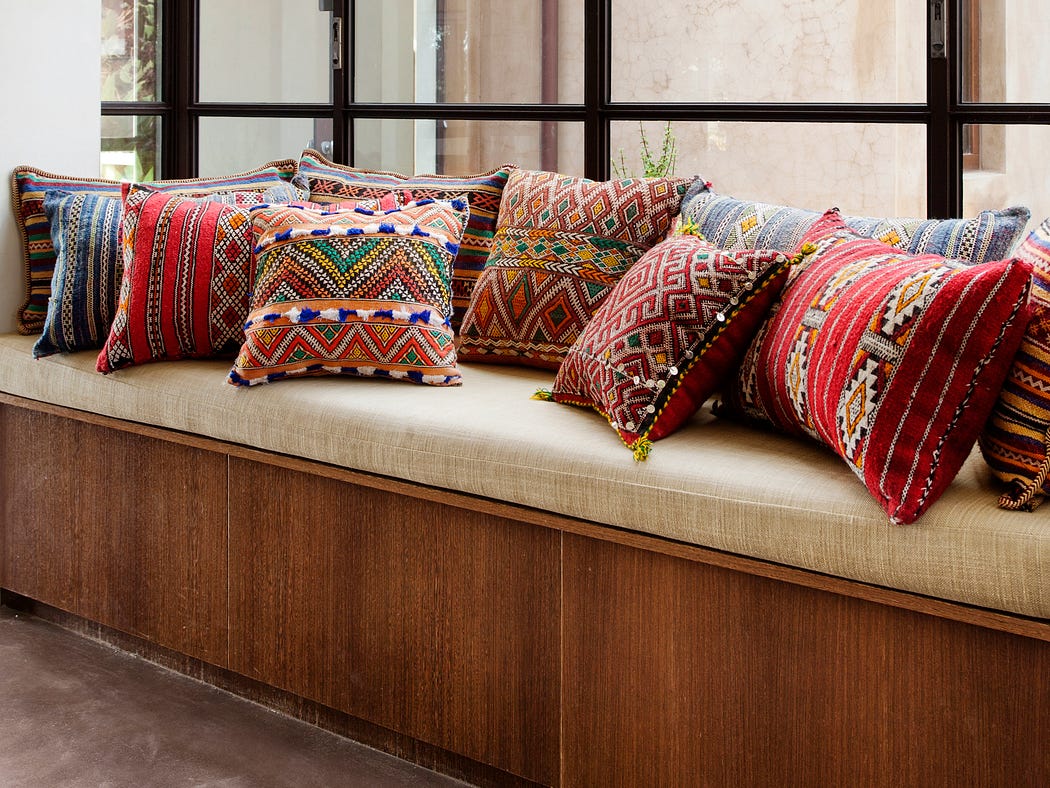 How to use Cushions to decorate a Room? | by Victoria Specter | Medium