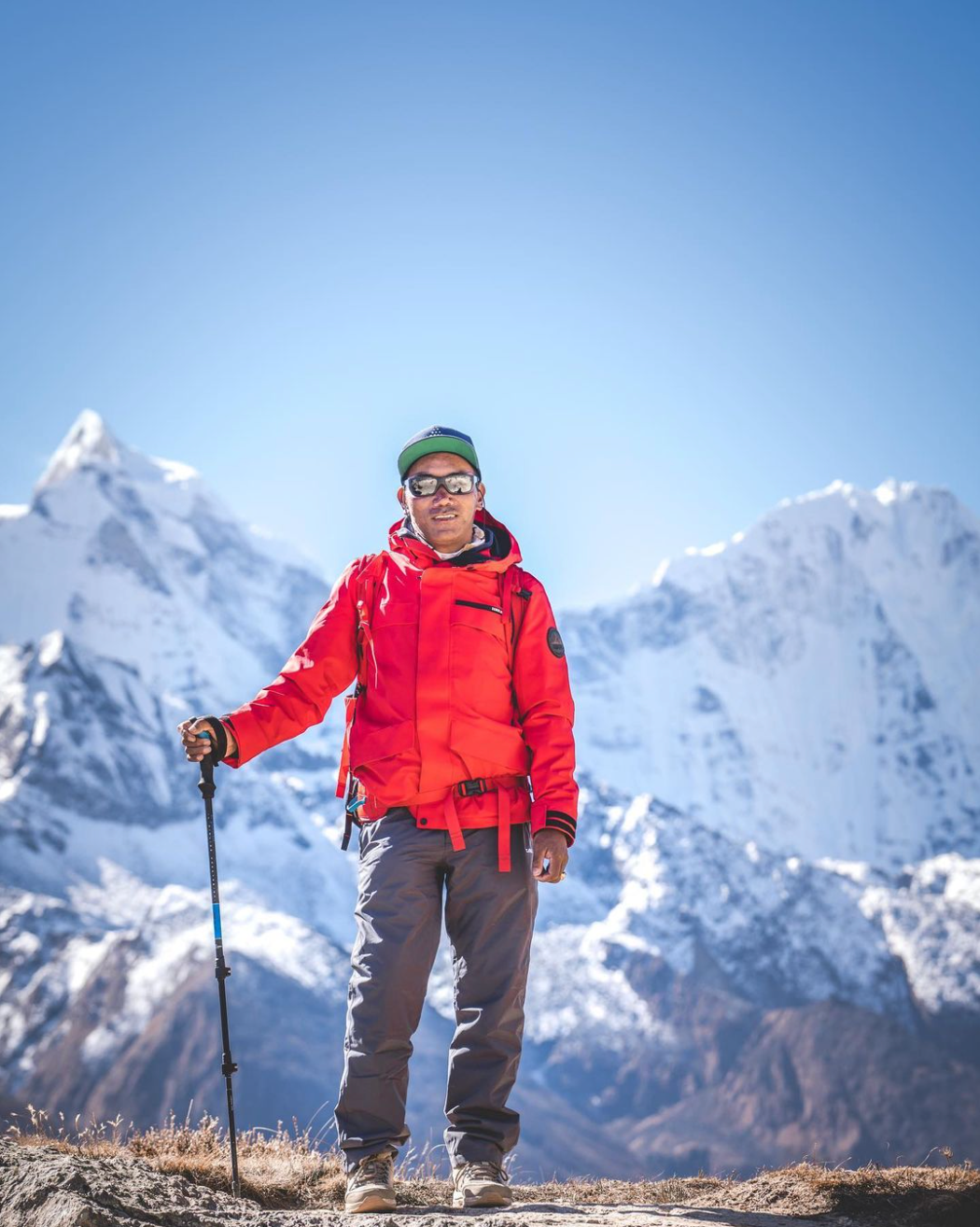 Life of a Himalayan Sherpa. Scaling Mount Everest is no easy feat… | by ...