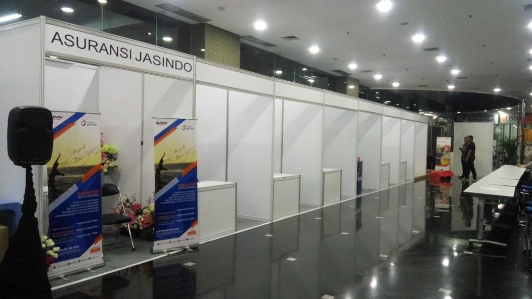 Jual Stand R8. Jual stand R8 ukuran 2x2 warna putih… | by Stand pameran ...