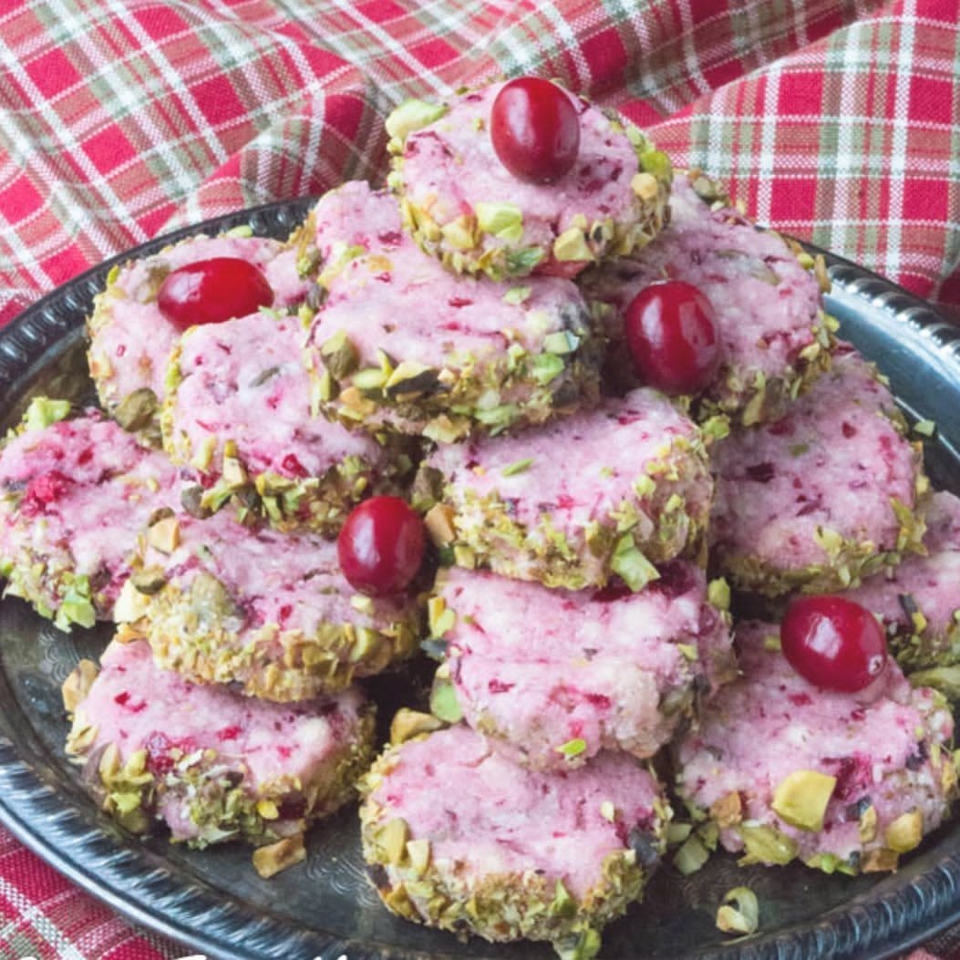 These delicious and festive Sugar Free Cranberry Pistachio Cookies are ...