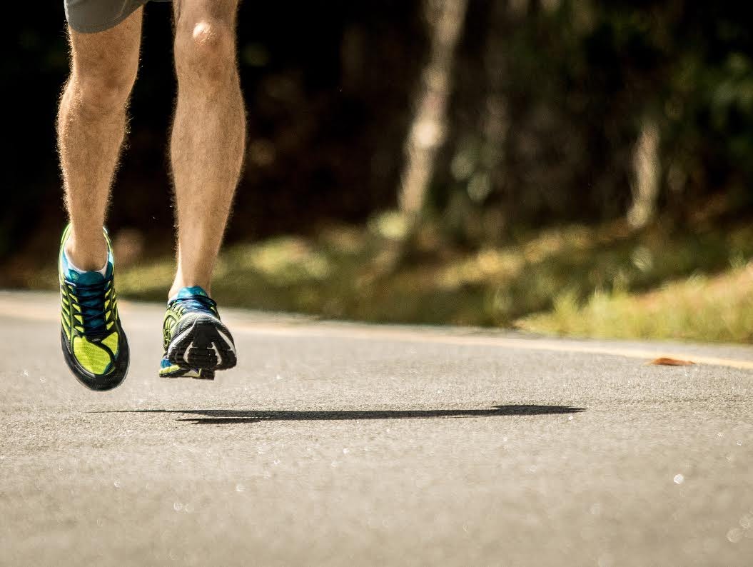 Maratona do Rio: Correr faz mal para os joelhos? | by Priscila Torres ...