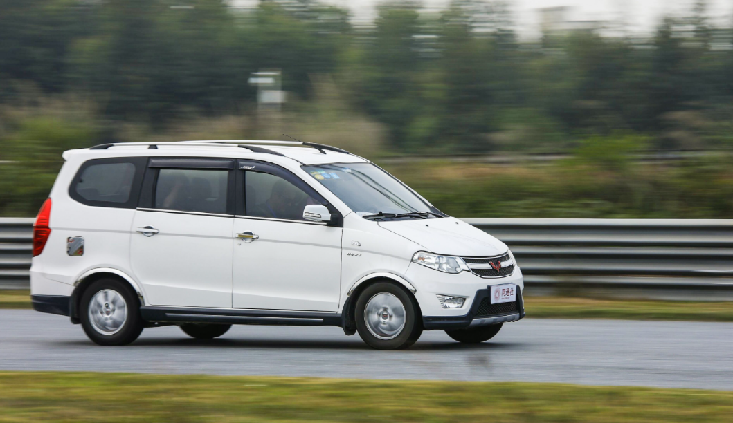 What are the best-selling Chinese cars like… on the track? | by Seyth ...