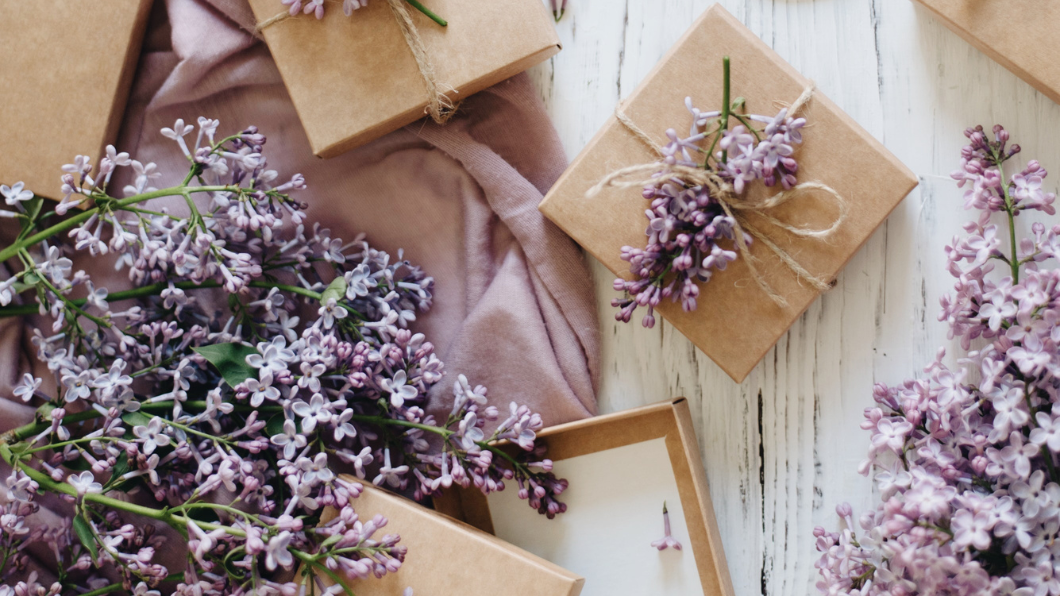 40 Inspirational Gift Ideas. Gift ideas perfect for inspiration… | by ...