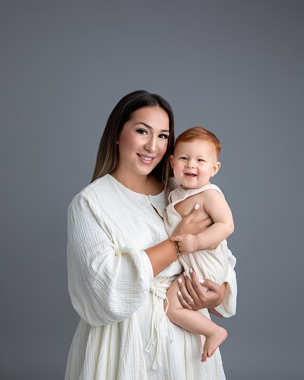 PORTRAITING FAMILY PHOTOS - Audrey Kelly - Medium