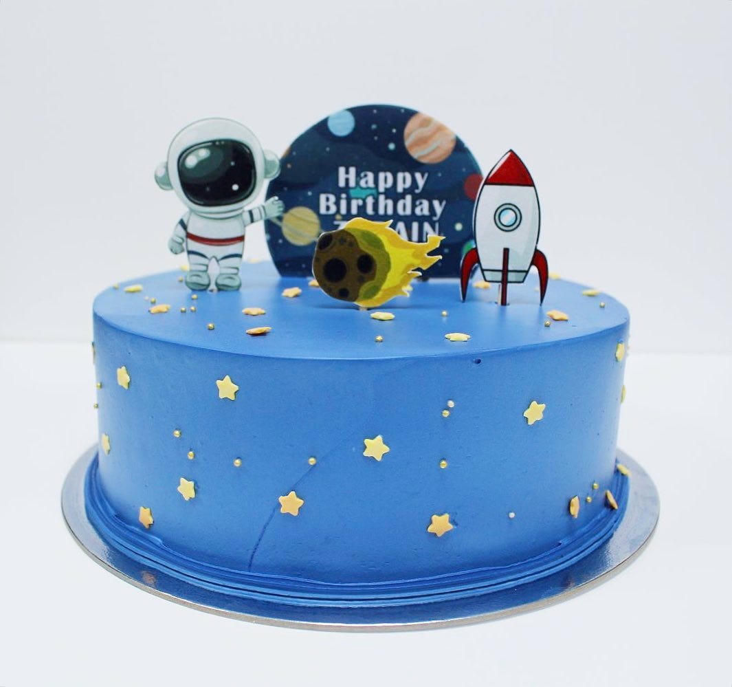 Astronaut Cake - Icakeslondon - Medium