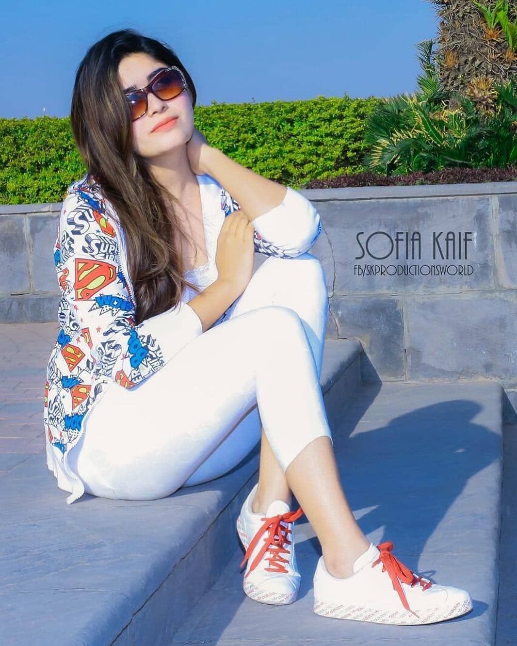 Experience The Romantic Lifestyle With Celebrity Escorts And Call Girls In Lahore | by Young ...