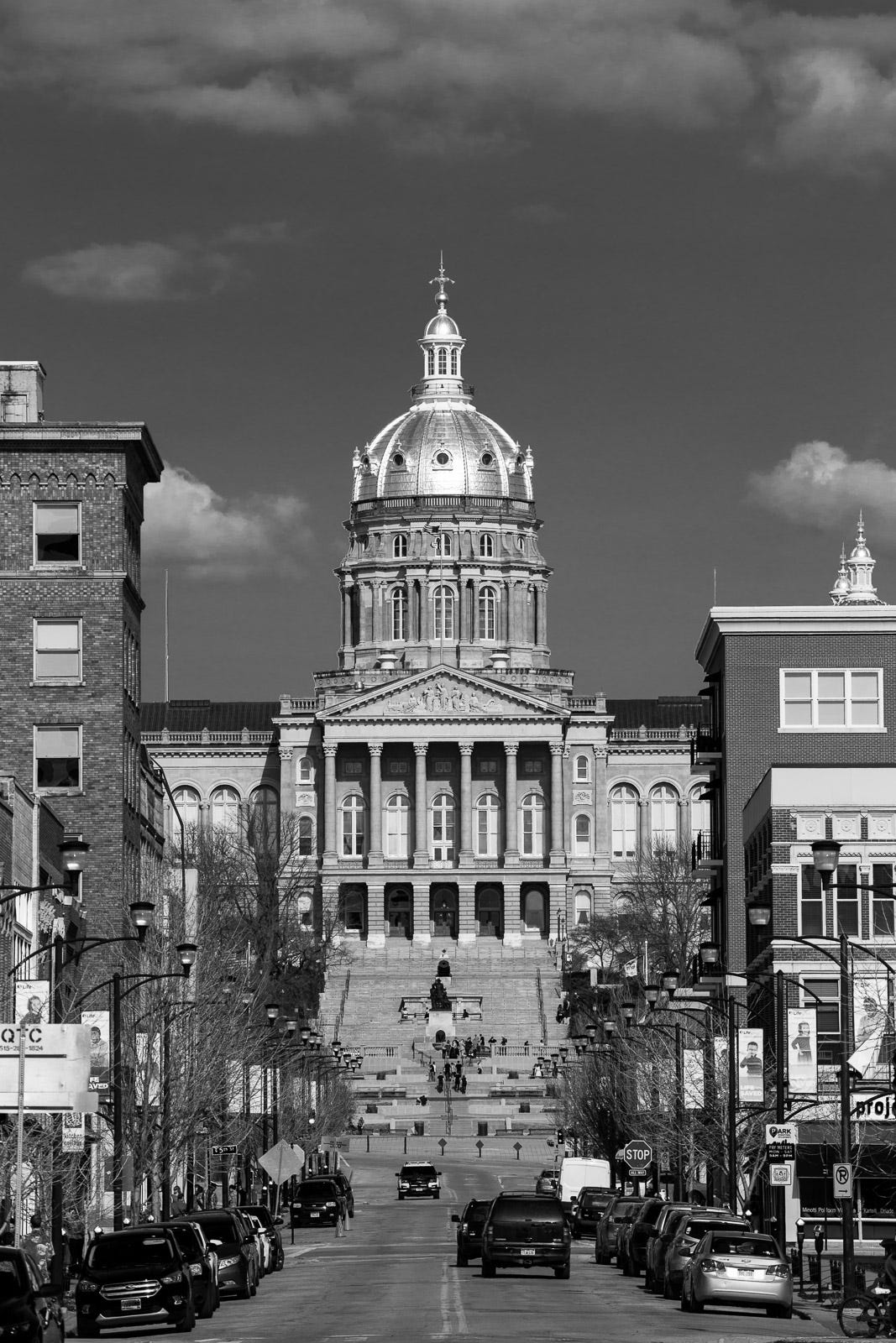 Des Moines, Iowa. A little bit of architecture | by Lauri Novak ...