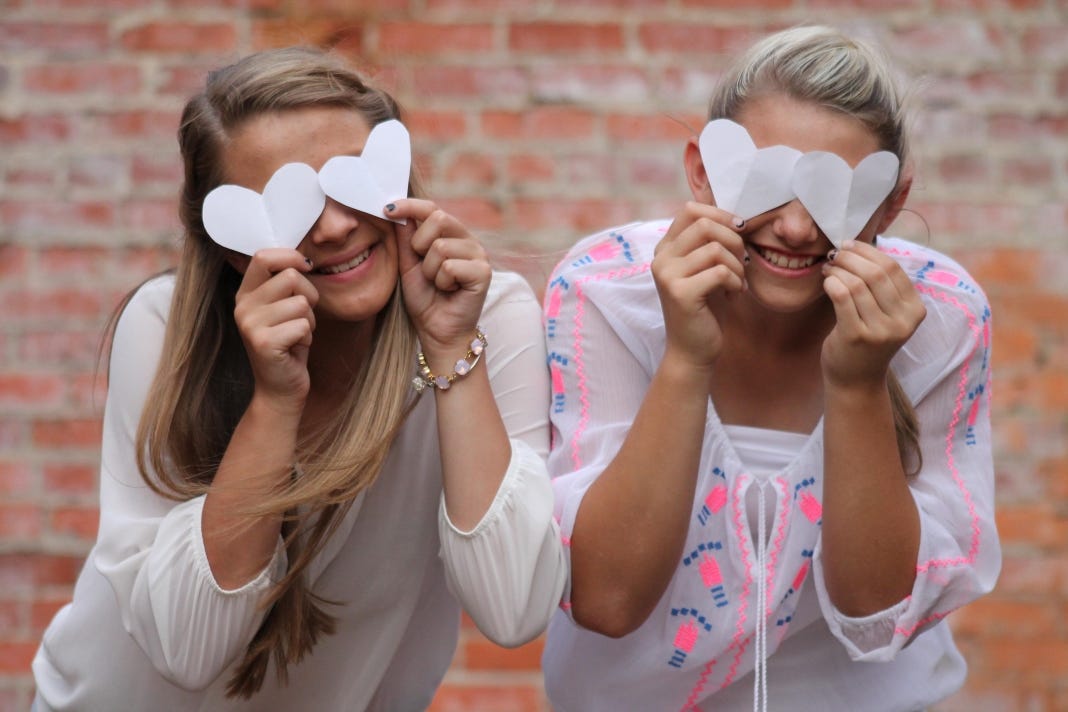 Community Management as a tool for conversion and retention | by Elinor Cohen | Medium