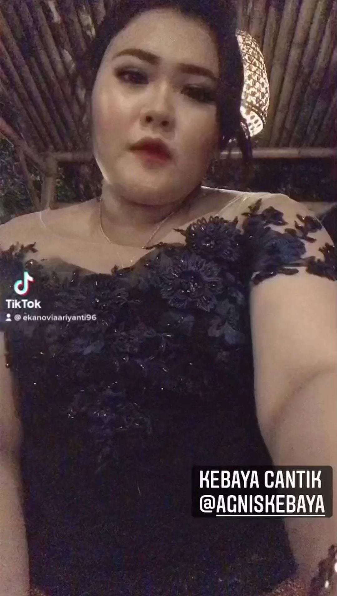 SEWA KEBAYA SURABAYA MURAH Agnis Kebaya, Tempat Persewaan Kebaya ...