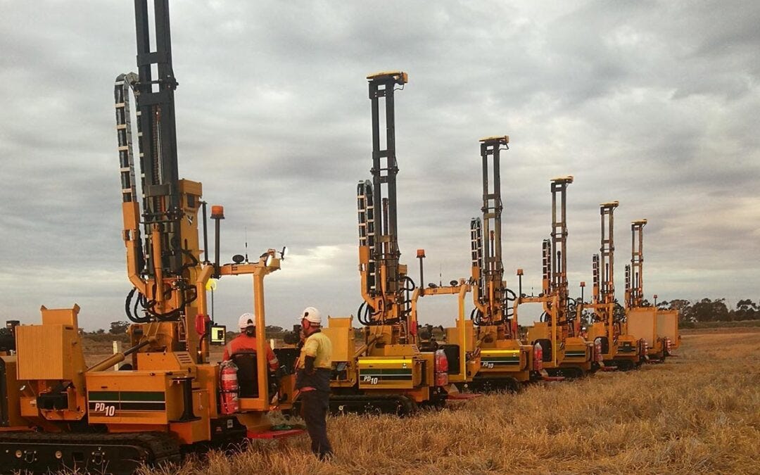 Heavy Construction Equipment Pile Driver How It Works | by ...