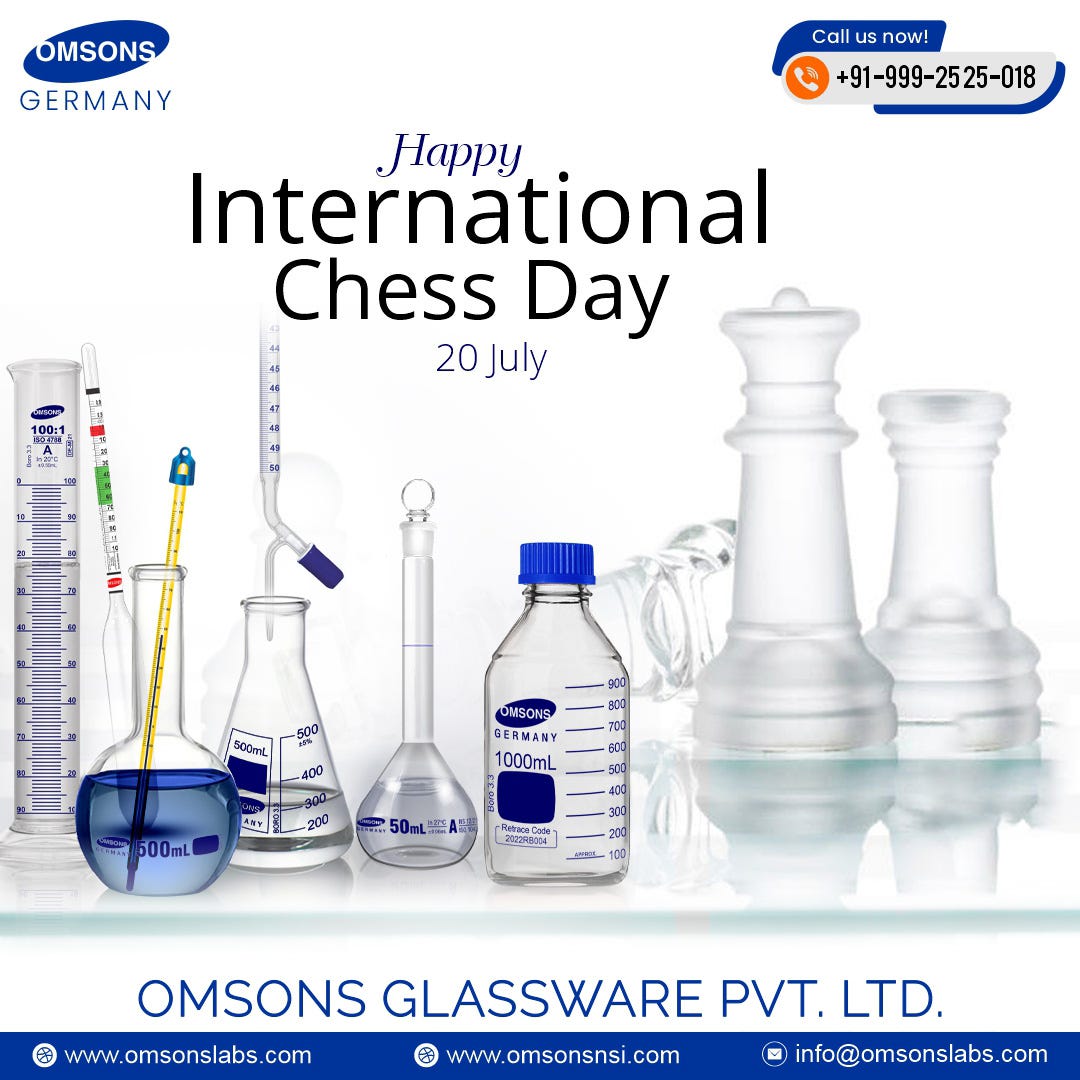 International Chess Day - Omsons Glassware - Medium