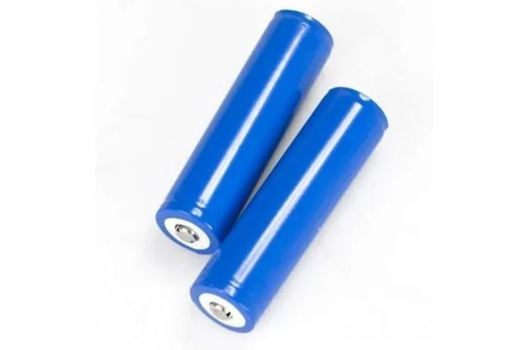 The Advantages and Disadvantages of Lithium-Ion Batteries | by ...
