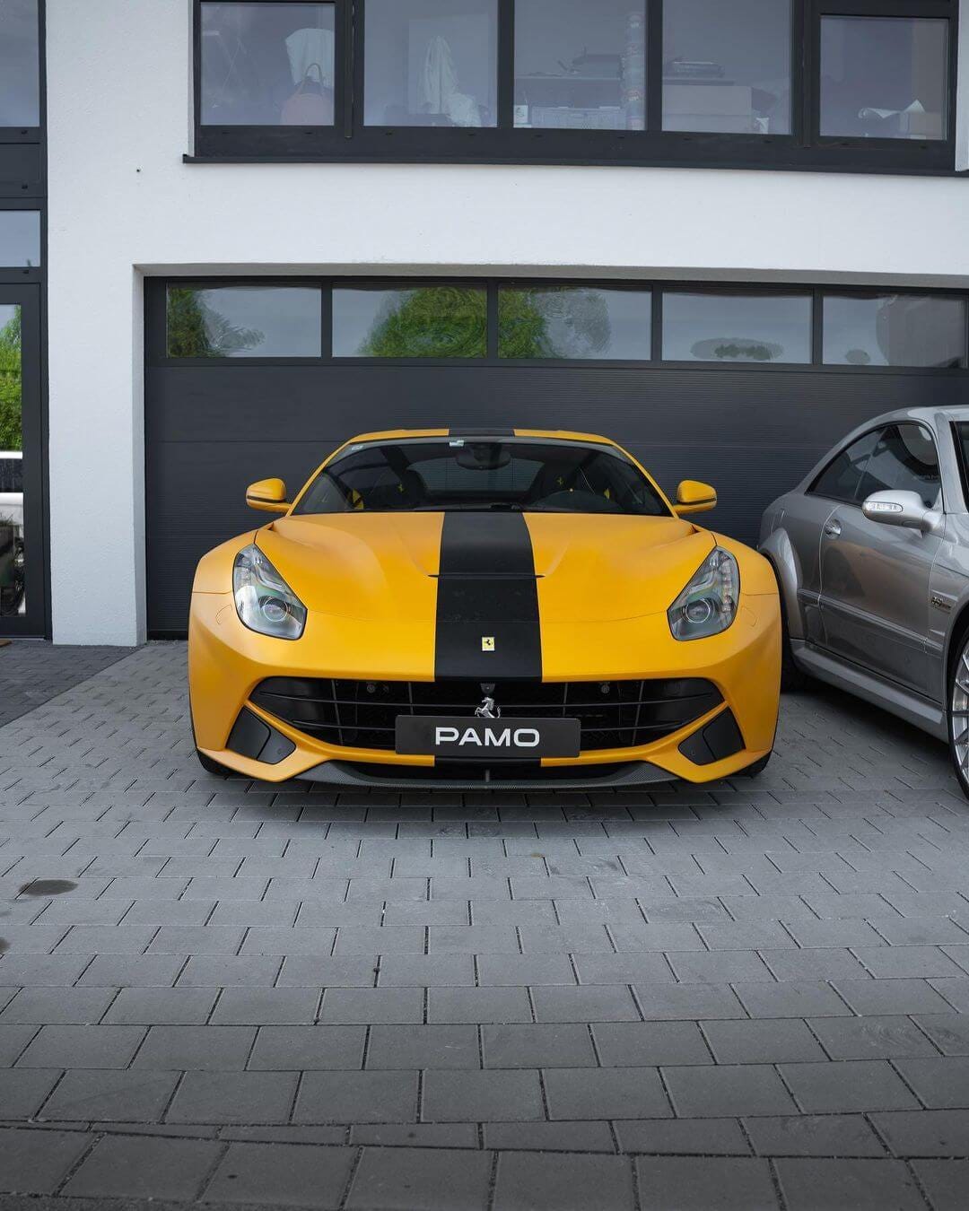 Download Wallpapers Ferrari FF & 4k - Carsshot - Medium