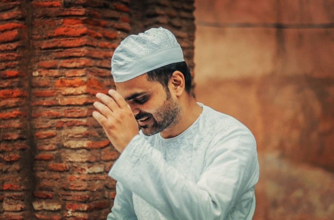 Dastango Himanshu Bajpai. Dr. Himanshu Bajpai popularly known as… | by Human Beings of Lucknow ...
