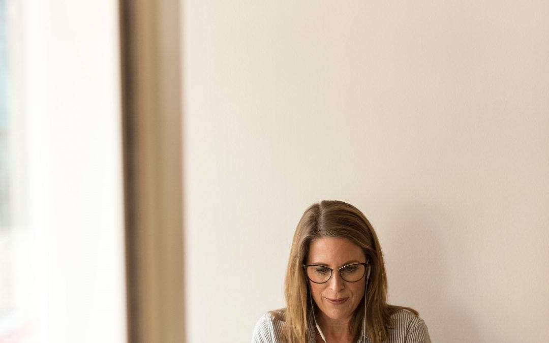 5 Eye-Opening Facts About Female Founders | by Debrah Charatan | Medium