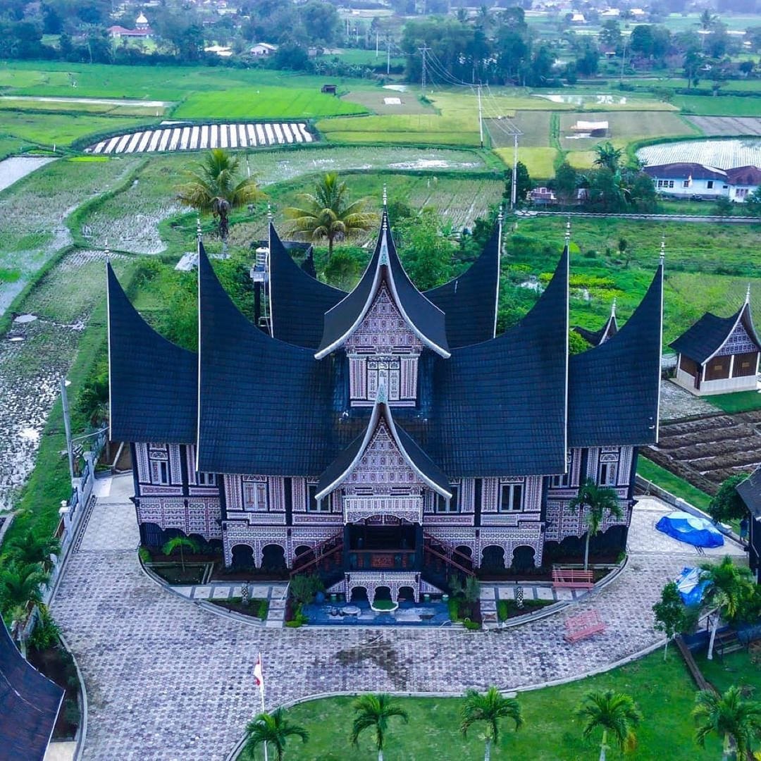 Mengulik Fakta Ranah Minang. Jika berbicara tentang Sumatera Barat ...
