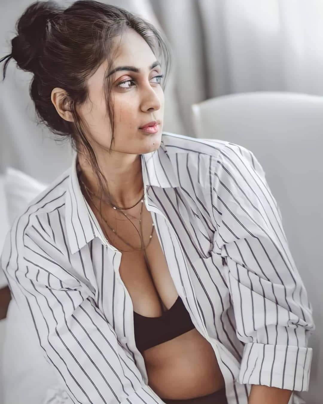 Deepti Sati sexy Photoshoot - Filmnewscafe - Medium