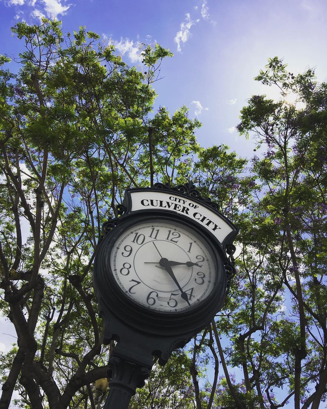 Time. I‘m looking at the clock. Seems normal… | by Shannon Leonard | Medium