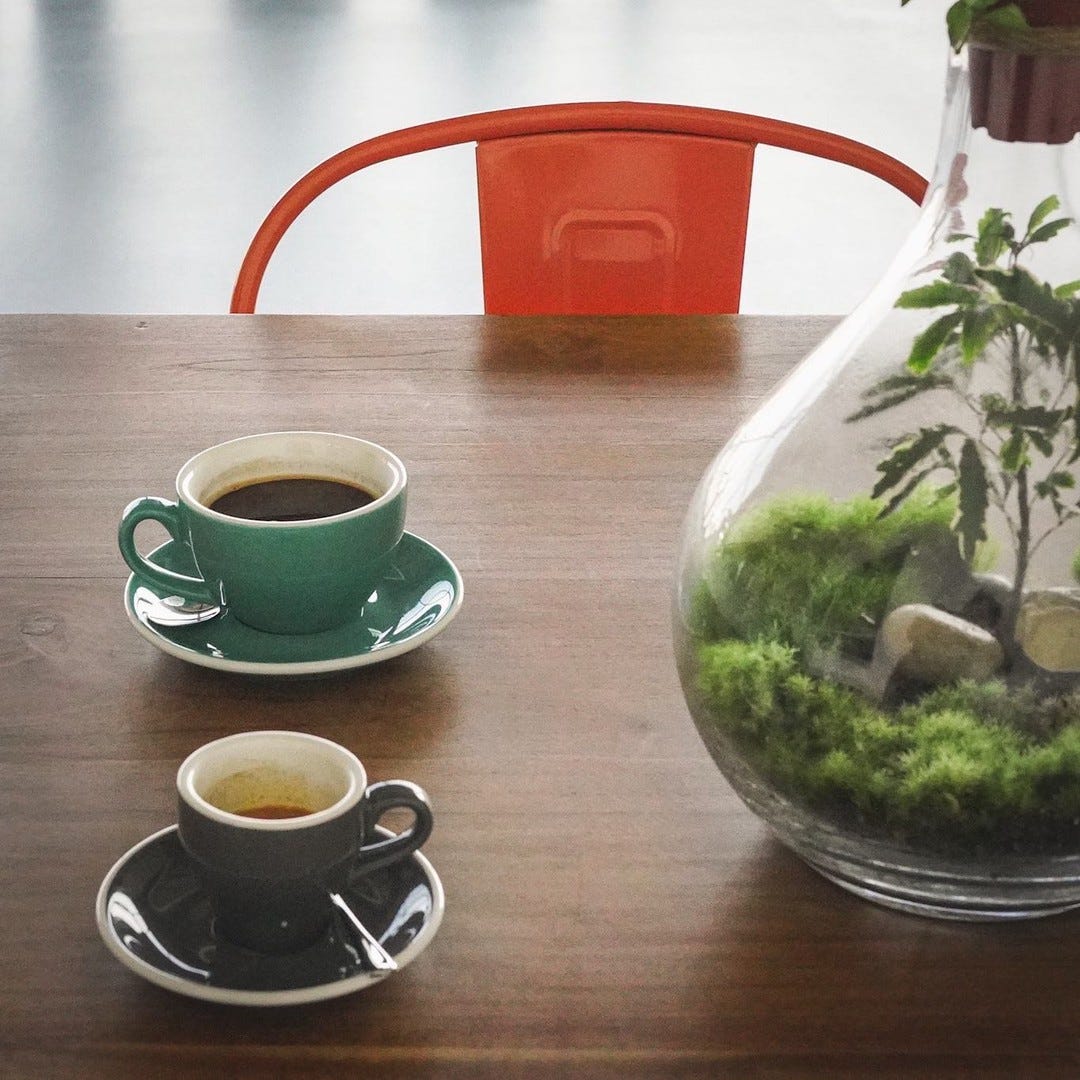 The history and evolution of coffee shops | by Arthurhenry | Medium