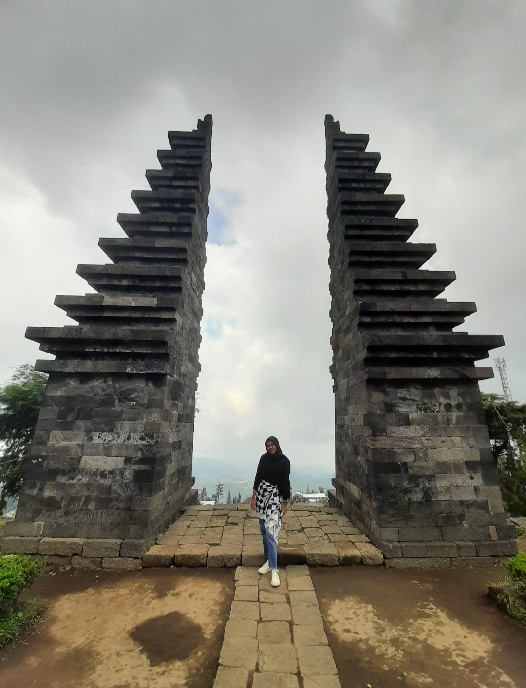 Candi Ceto Adalah Salah Satu Peninggalan Sejarah diIndonesia. | by Maya ...