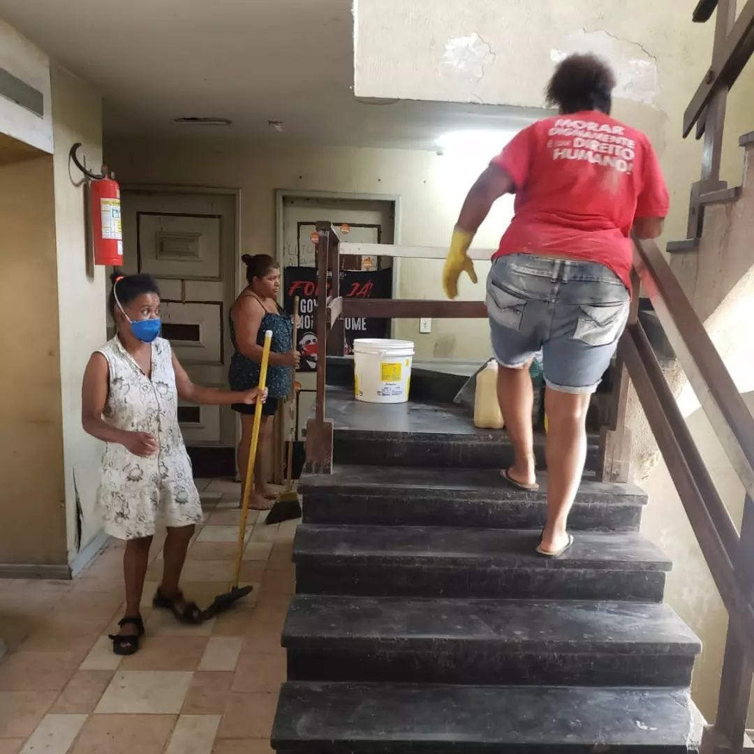 Elas sabem que as coisas são muito mais difíceis pra nós | by Bruna Batista | Horizonte Delas ...