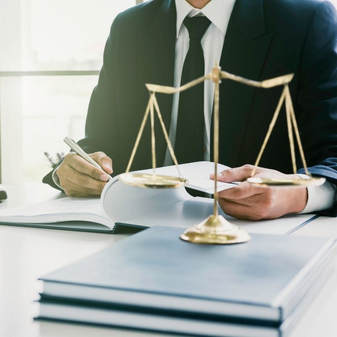 10 Warning Signs Your Lawyer May Be a Scam Artist | Fake Lawyers in ...