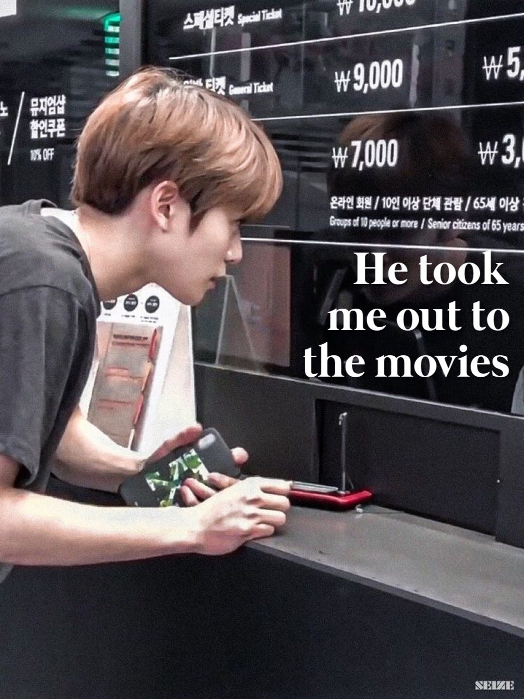 He took me out to the movies. Satu jam sebelum Jeff menjemputnya dan ...