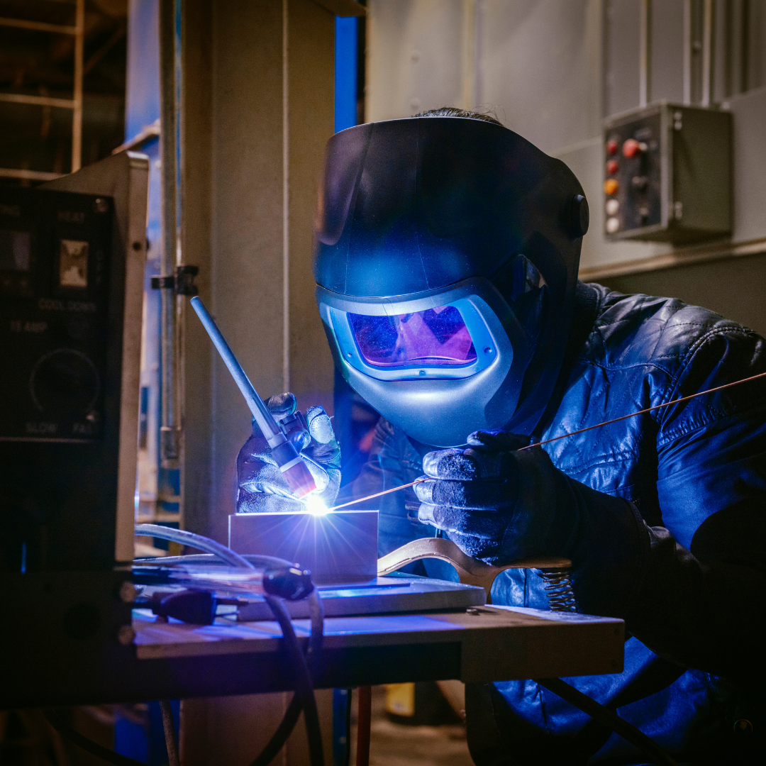 How to Choose the Right Welding Glove | by Laura Dorman | Medium