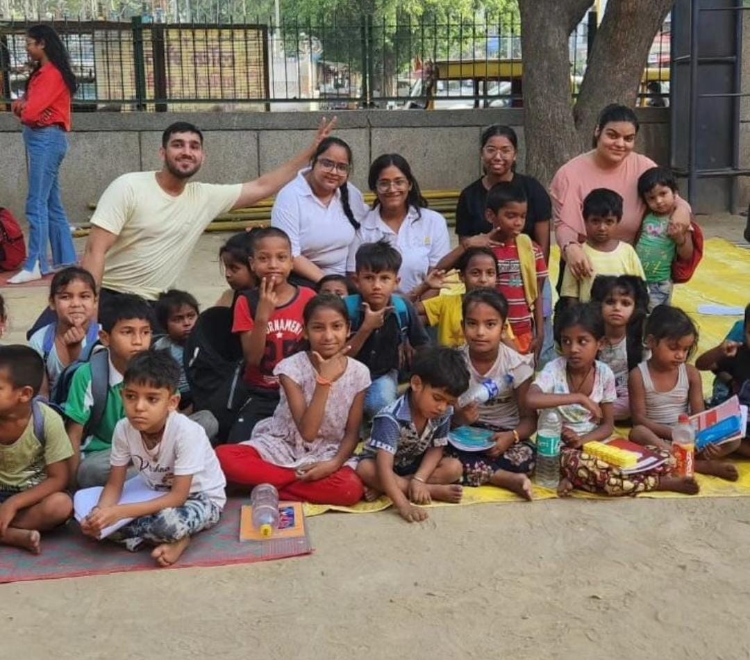 5 Reasons to Volunteer with Pehchaan-The Street School NGO | by Anushka ...