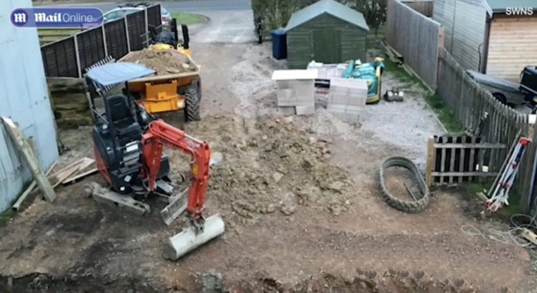 UK Couple Transforms £172.5K Garage into £500K Home, Showcasing New ...