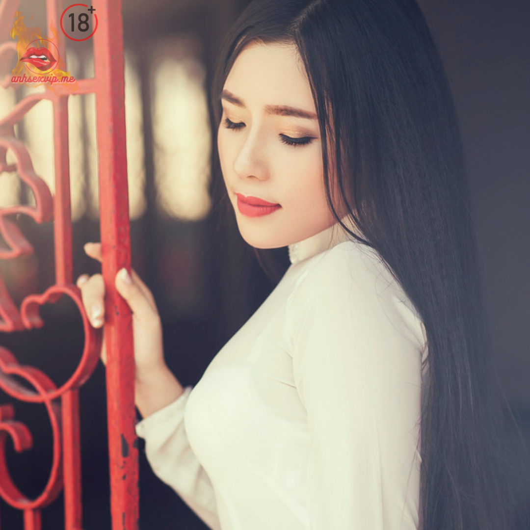 Anh hoc sinh ao dai mong manh thuot tha khoe lon - Anhsexvipme - Medium