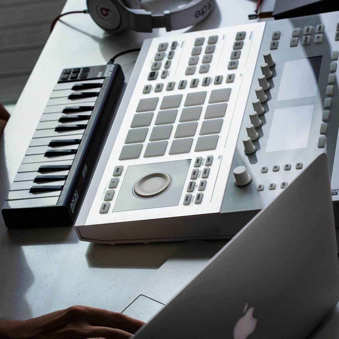 The advantage to Buy Beats Online | by cmuk | Medium