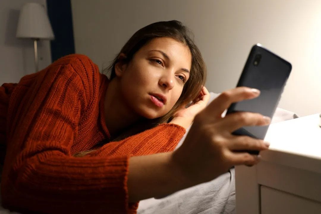 Do you know when it’s too late to go to bed? | by Mina Marx | Quality ...
