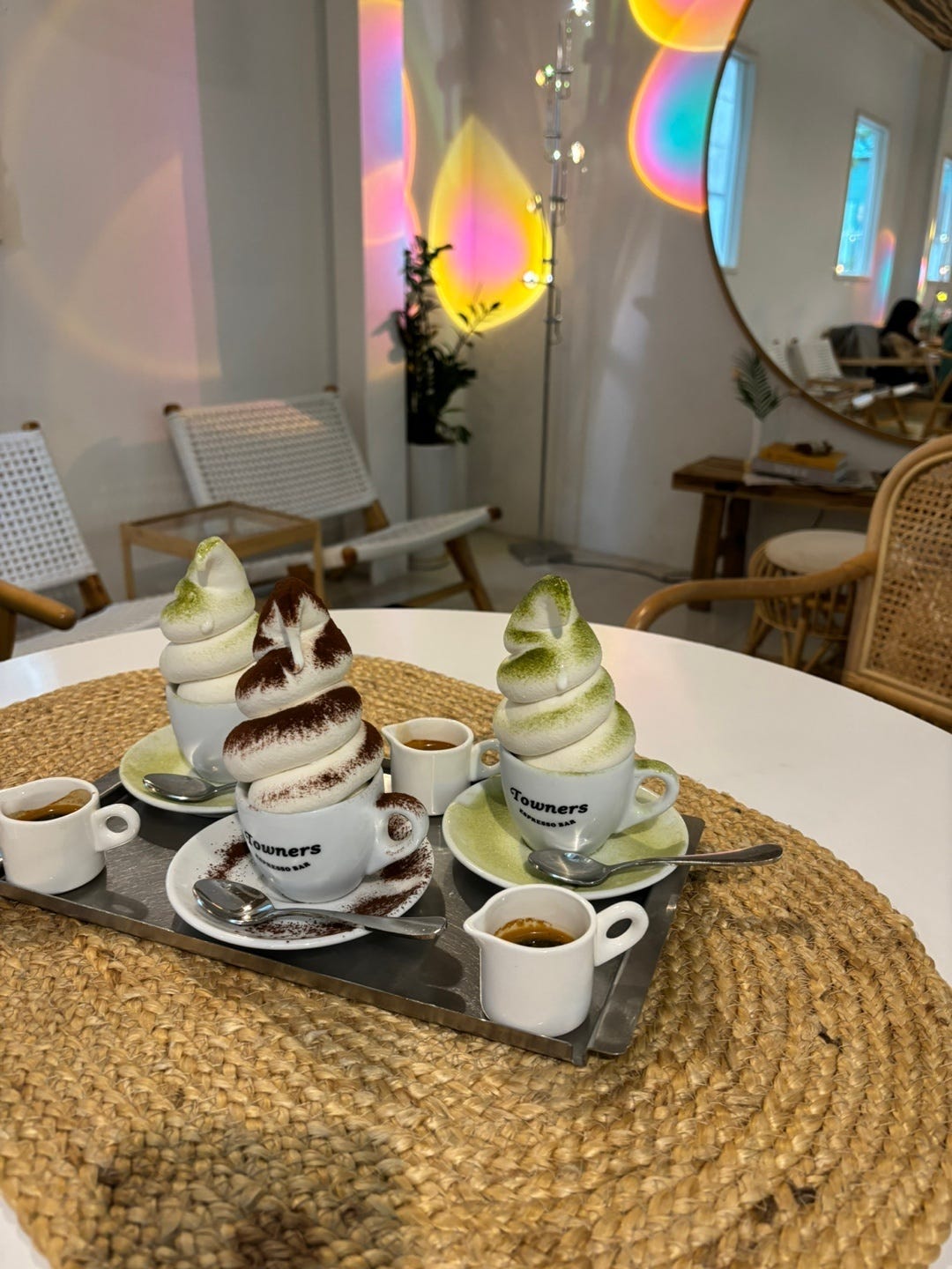 Slow Days and Korean Coffee Shops | by Kera Hollow | Avocado Coffee ...