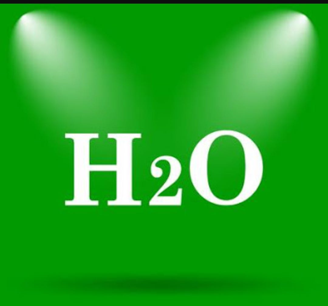 H2O. Occupying an estimated 75% in both… | by One-Olú-in-a-zillion | Medium