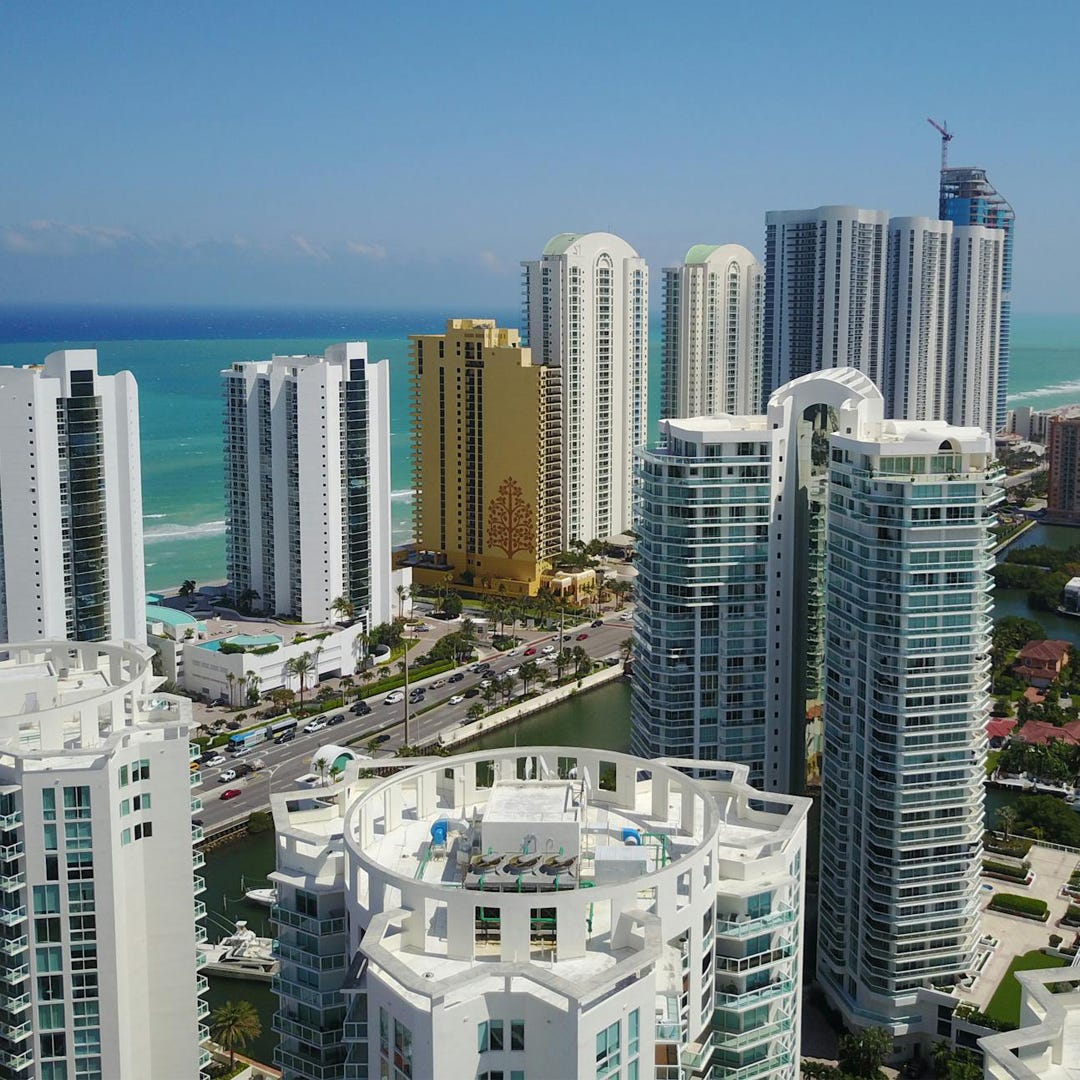 Naked Mother Arrested in Sunny Isles Beach After Child Found in Hot Car ...