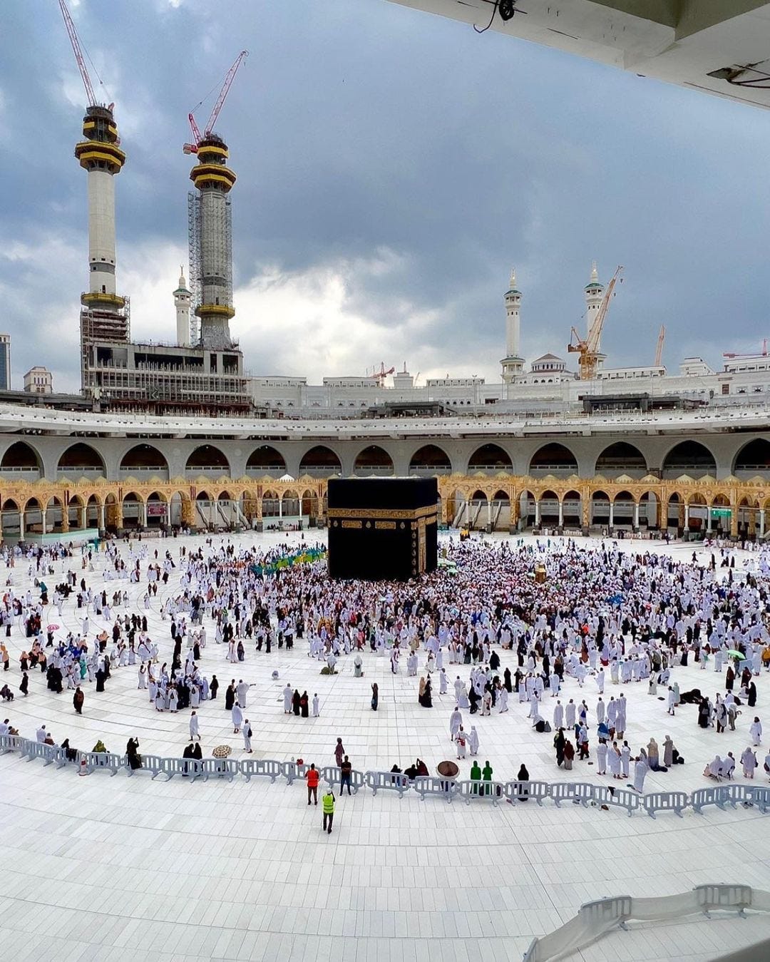 Tak Dapat Melawan Hawa Nafsu Di Depan Ka’bah, Jemaah Indonesia Remas ...