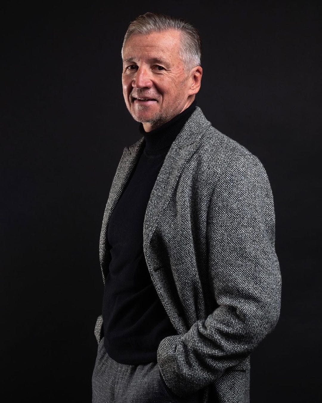 Market Dynamics Explored: Daniel Will on Microsoft vs. Apple | by ...