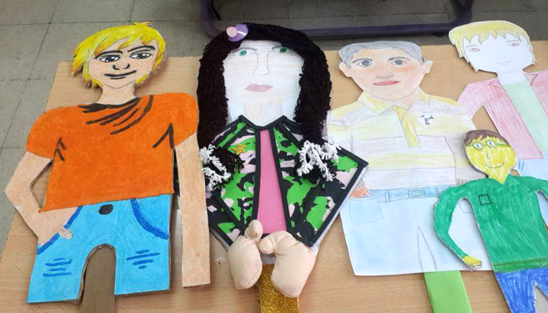 COMMUNITY in action: Puppet Tourists | by Jonathan Nalder | FutureWe ...